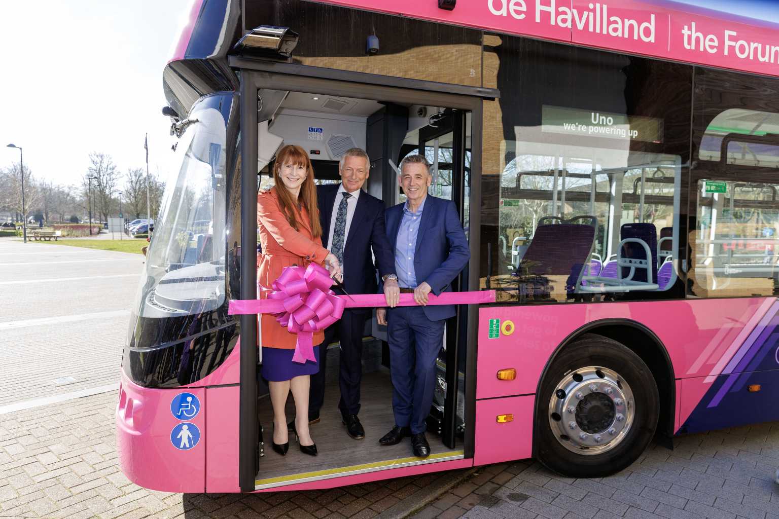 Hertfordshire Launches Five More Electric Buses - Intalink